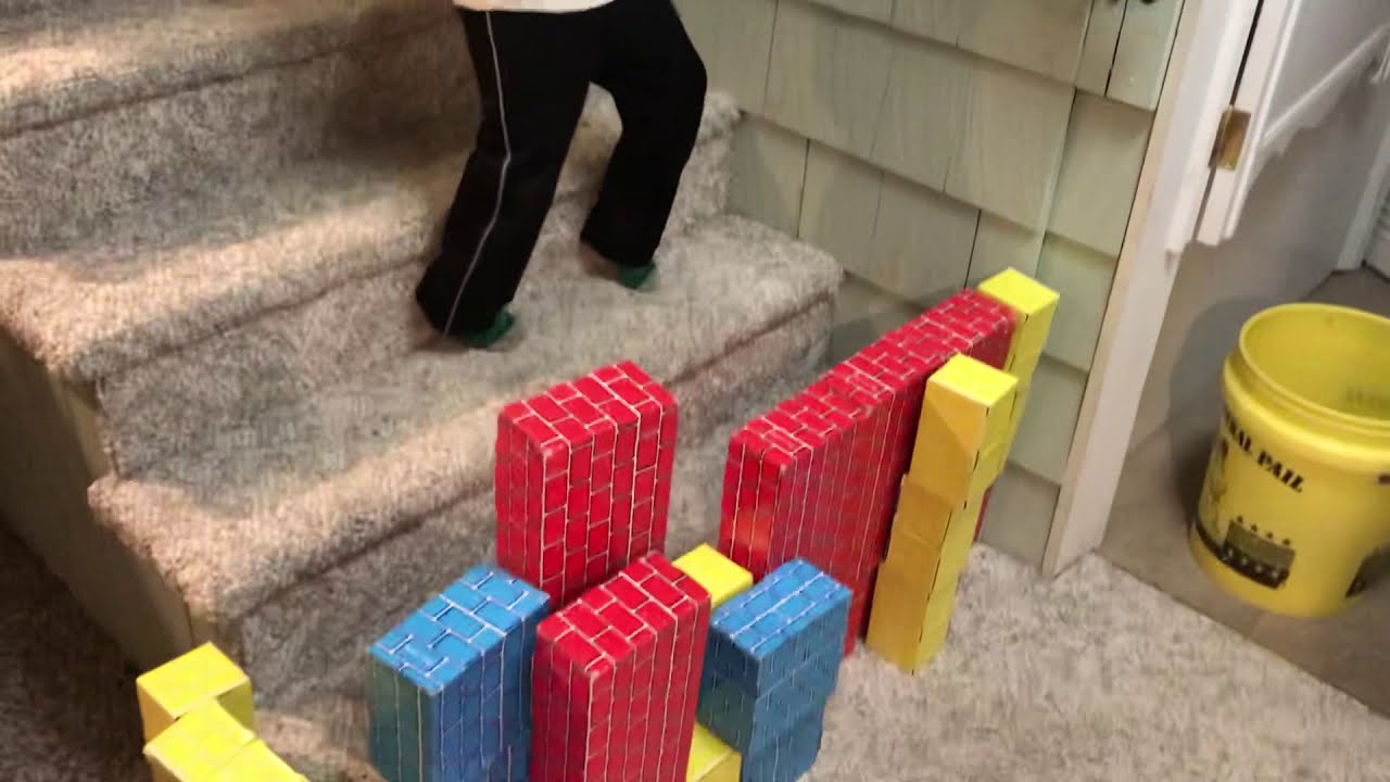 Malcom Jumps over the Wall - YouTube