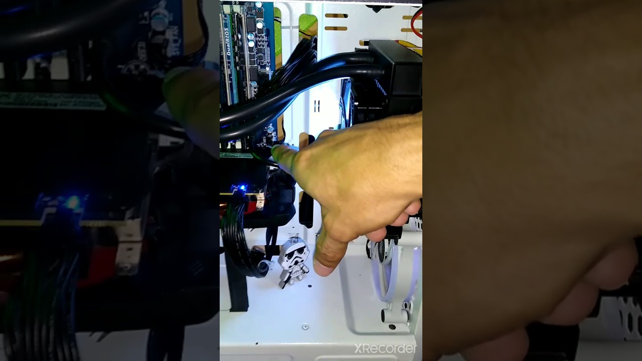 Sistema push pull no Walter Cooler DeepCool - YouTube