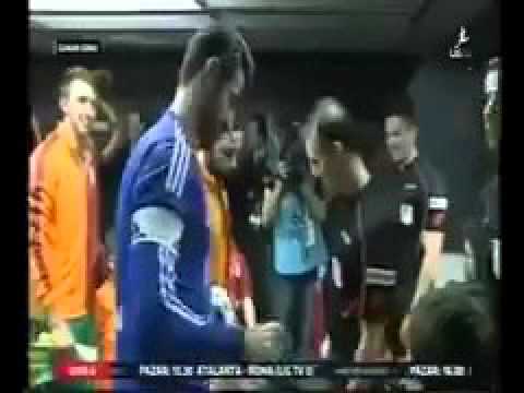 galatasaraylı küçük çocuk ile volkan demirel arasında geçen konuşma