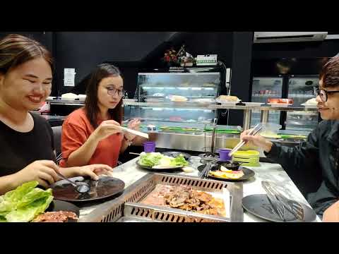 ANAK BELANJA KITA SEKELUARGA MAKAN DI BABA QUE STEAMBOAT, SIBU - YouTube