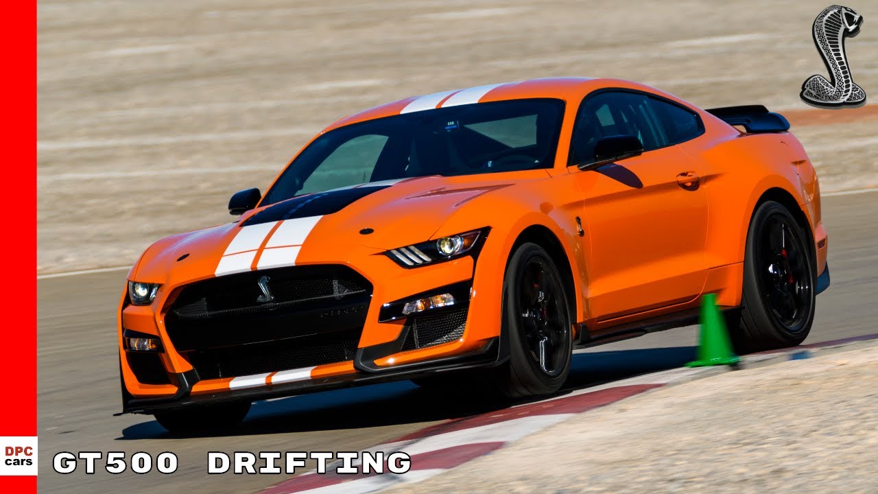 Shelby Gt500 Drifting