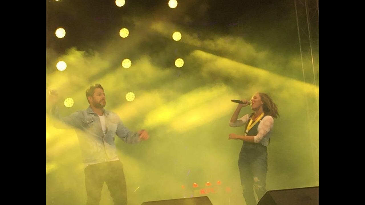 Hamaki ft Rehab - "Men Alby Baghany" in Sky Beats concert 2016 - YouTube