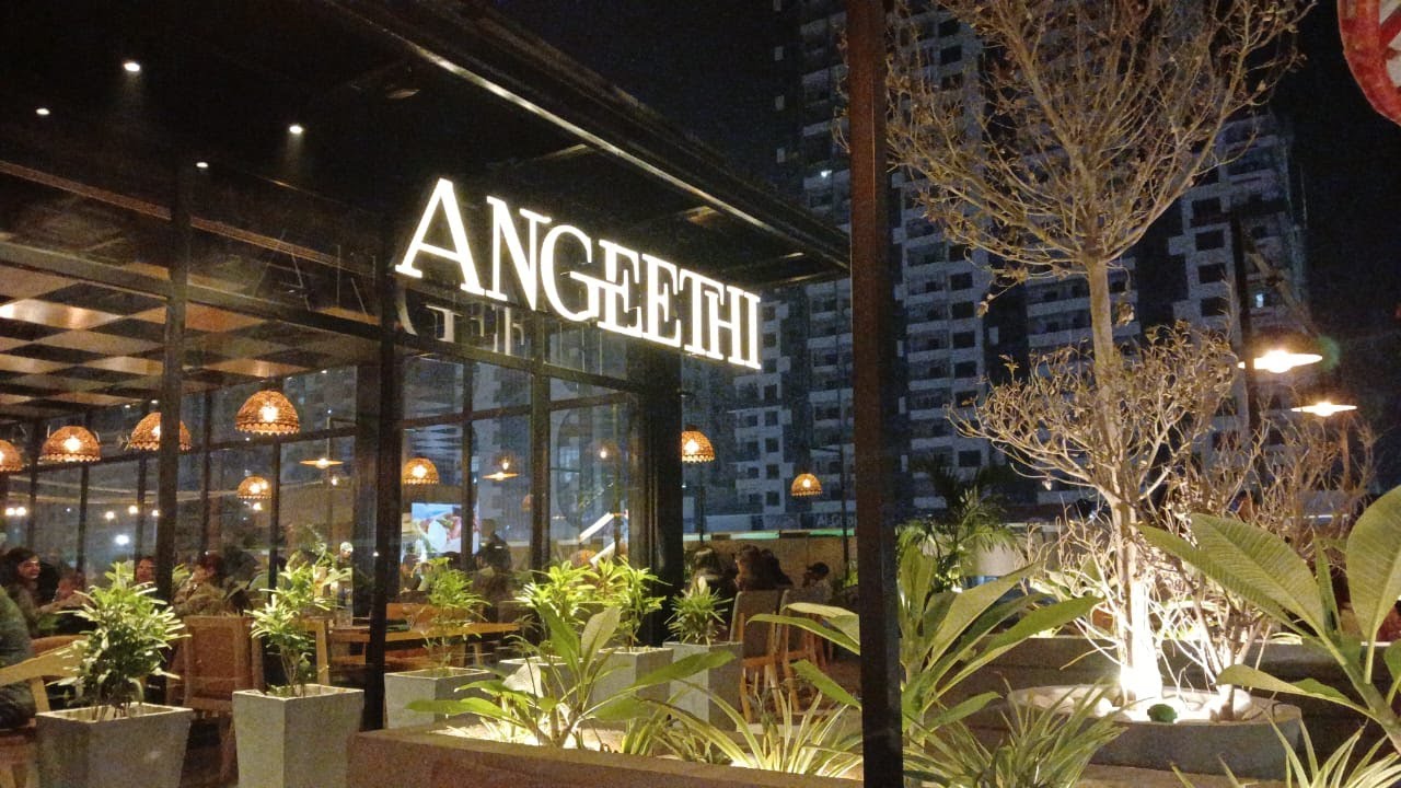 North Walk Mall | Angethi Restaurant - YouTube