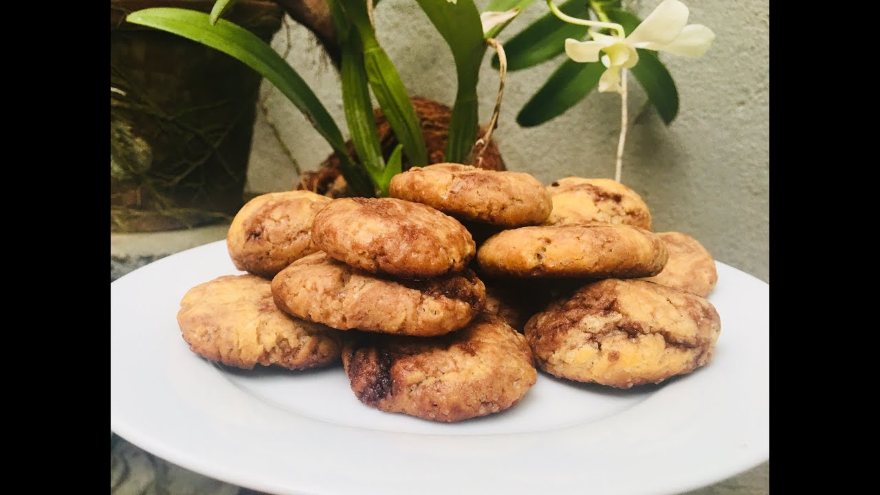 Milkmaid Chocolate Chip Cookies - YouTube