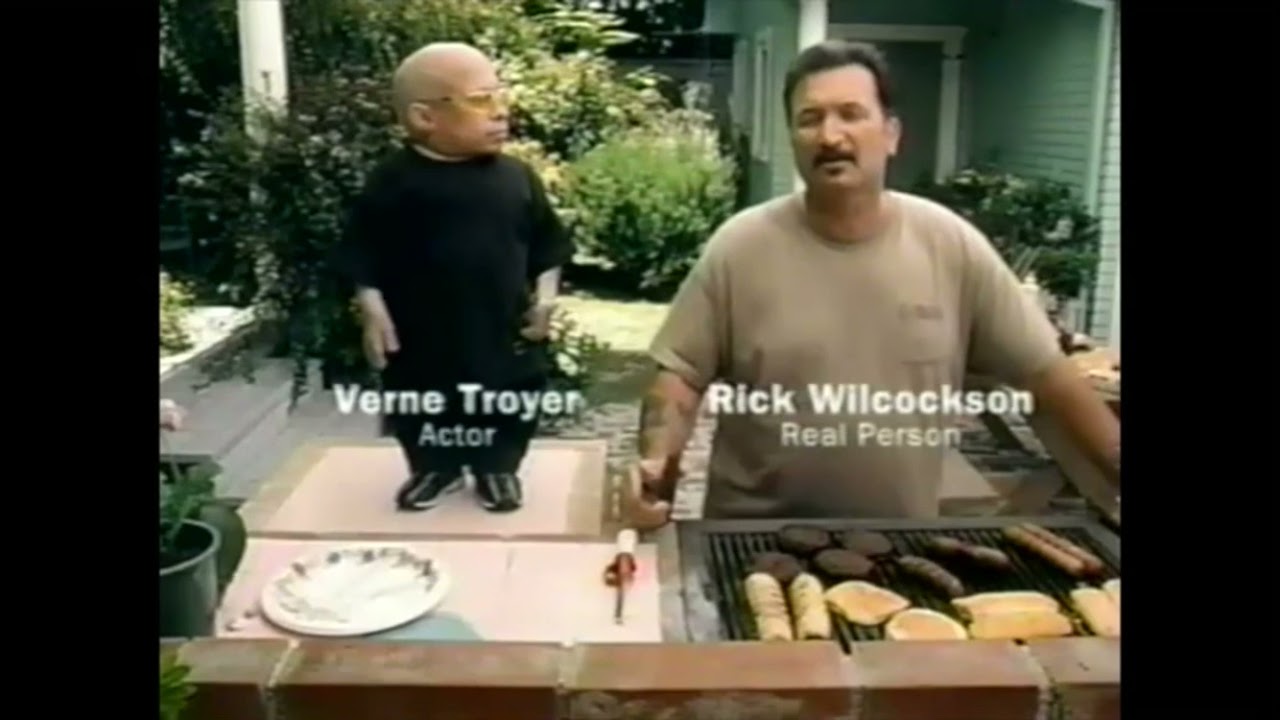 Gieco Vern Troyer commercial 2006) - YouTube