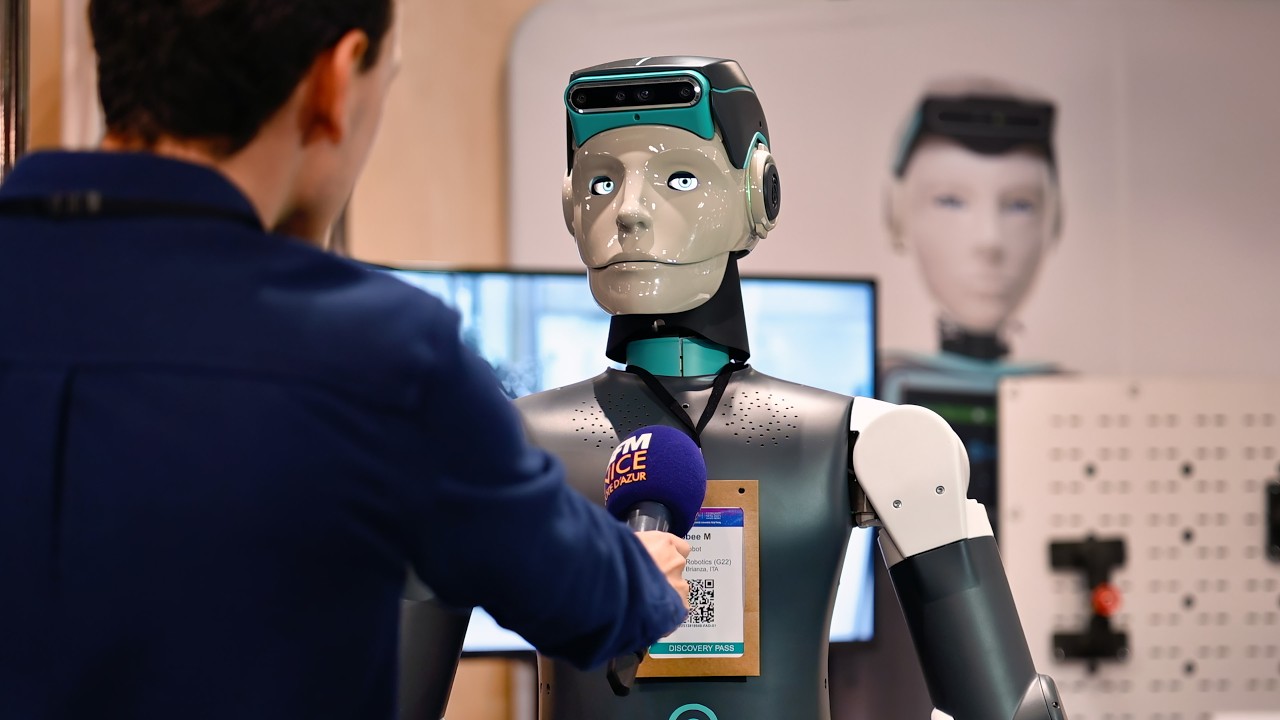 HDR World AI Cannes Festival 13 - 15 February 2025 @villecannes # ...