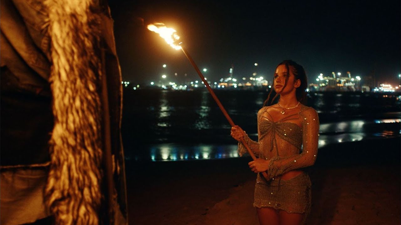 Bianca Costa - Olé Olé (Clip officiel) - YouTube