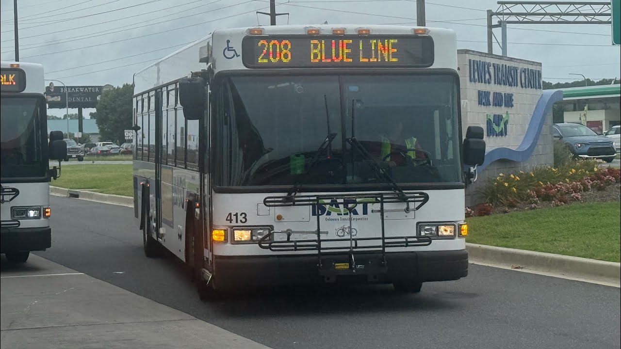 Dart 413 2014 Gillig Low Floor 40’ on 208 Bule Line - YouTube