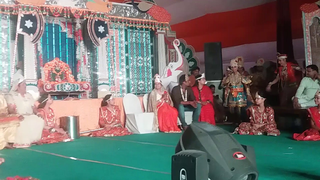 Devta log kaise नृत्य करते हैं ; इसमें मुकेश भाई का रोल है - YouTube