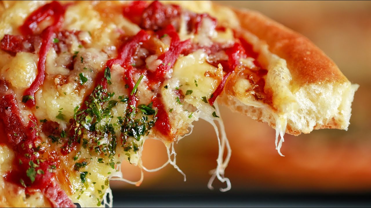 ROTI PIZZA ALA PIZZA HUT YANG BIKIN NAGIH | PIZZA BREAD RECIPE - YouTube