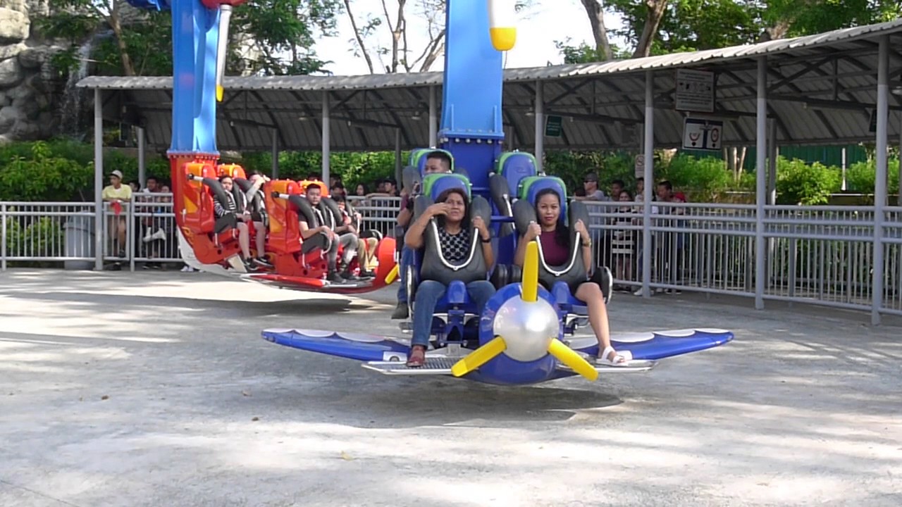 Place: Enchanted Kingdom, Air Race Ride - YouTube