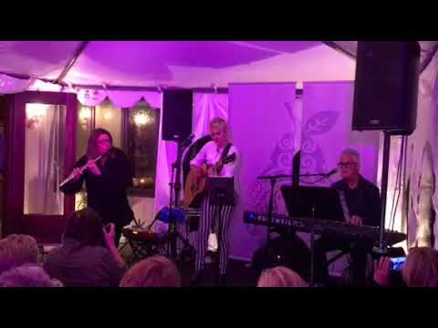 Julie Ragins & Curtis Brengle of Pear Duo accompanied by host Hugh Alan ...