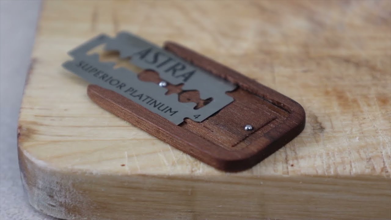 Wire Monkey Poco lame for scoring sourdough bread - YouTube