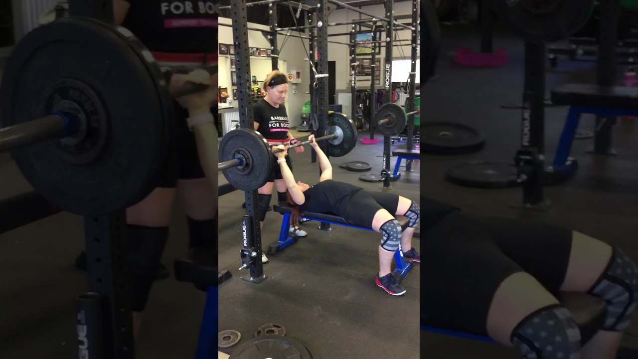 Bench 130 lbs 3rd lift failed - YouTube