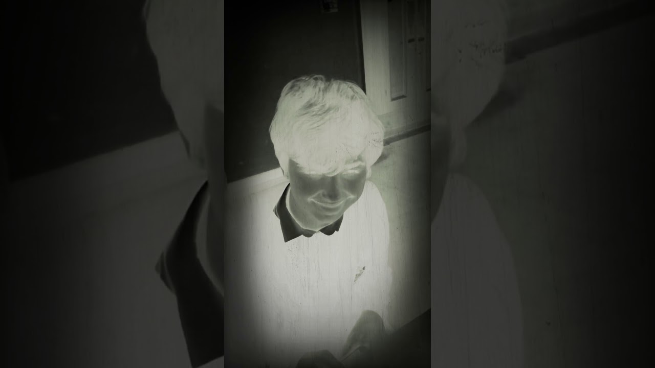 Ooh spooky - YouTube