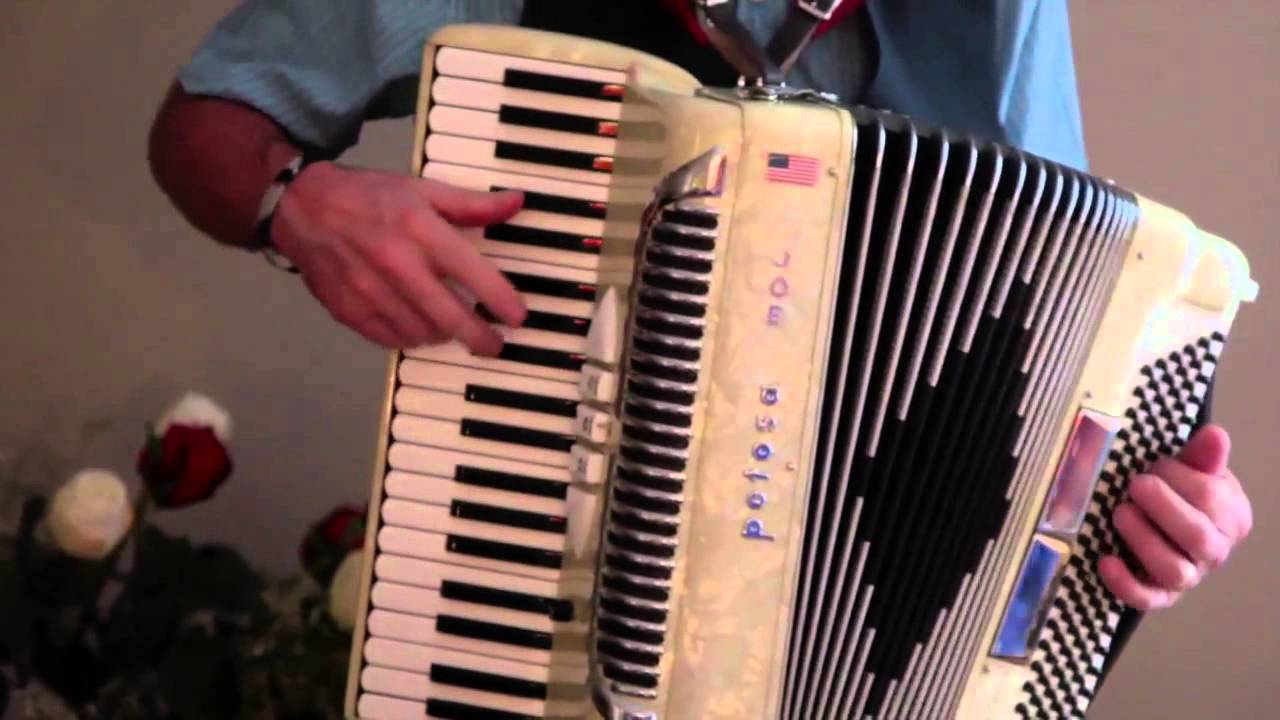 The Accordion Man brings music to life - YouTube