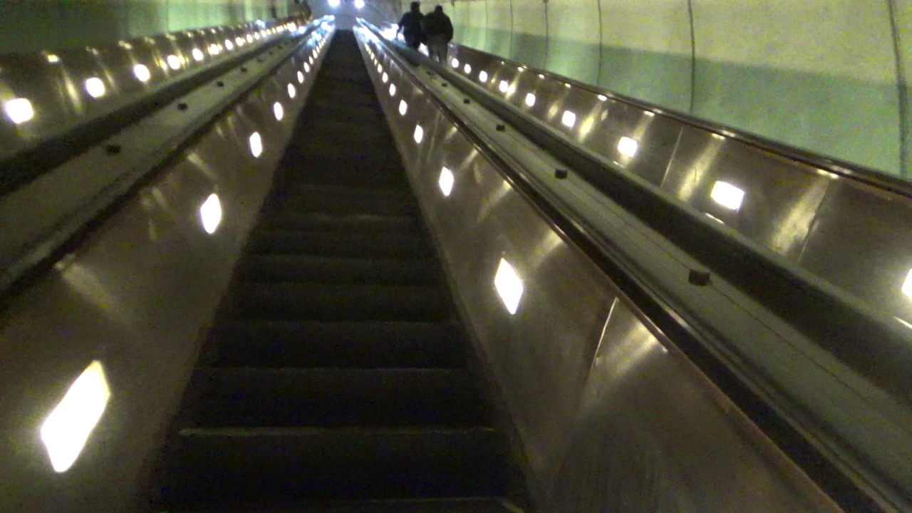 I walk up America's longest escalator. Wheaton metro station, Wheaton ...