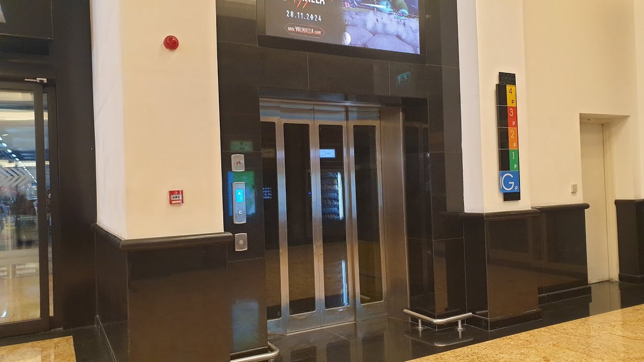 A HUGE & busy OTIS elevator. Mall Of The Emirates, Dubai, UAE. - YouTube
