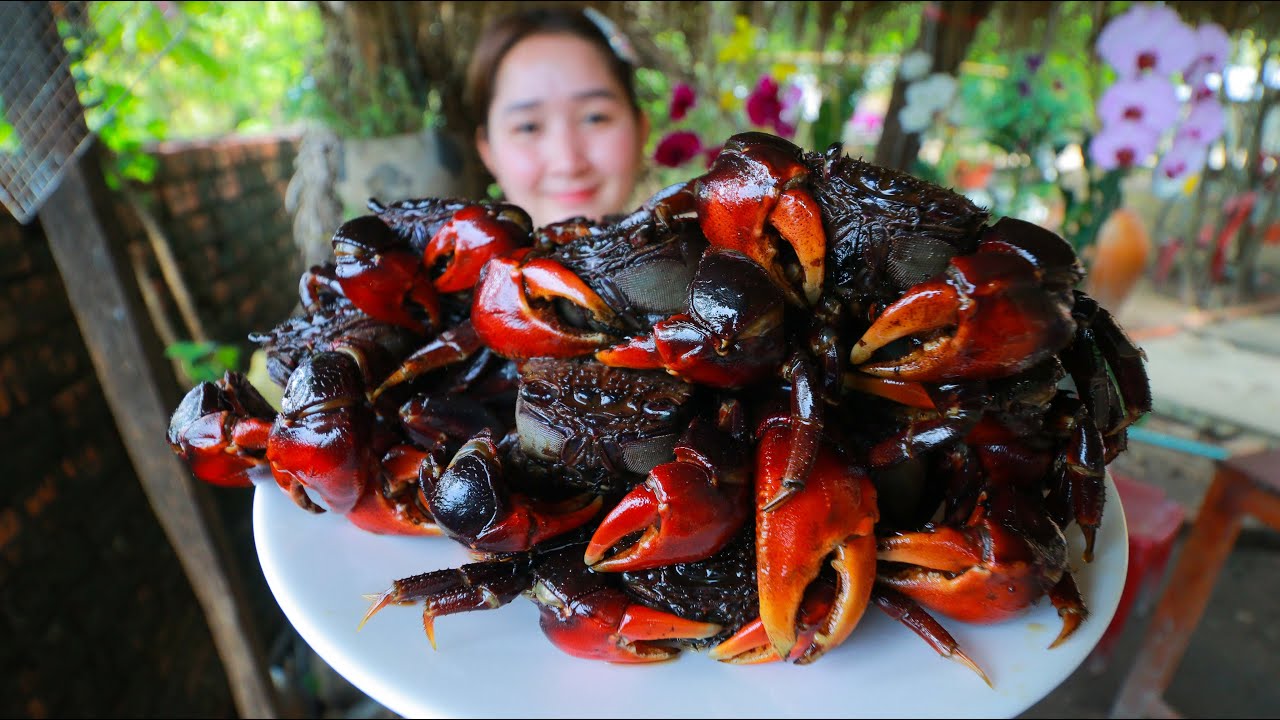 Parrot Crab Pickle Eating Fried Rice Recipe - Cooking With Sros - YouTube