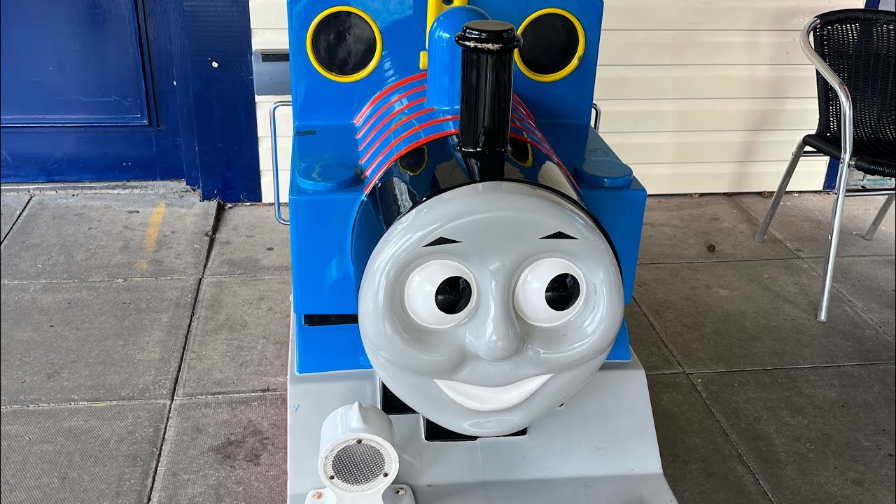 RG Mitchell Mini Thomas Kiddie Ride - YouTube