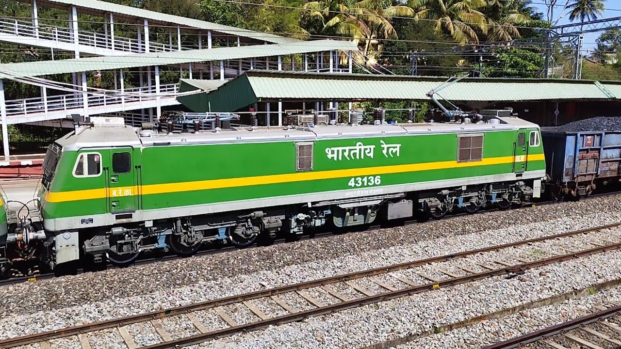 Powerful HUBBALLI WAG9HC with BOXN skips while MIRAJ HUBLI EXPRESS ...