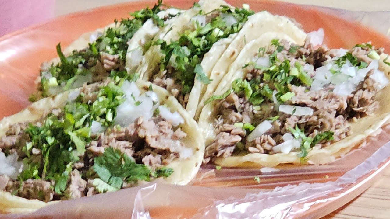Many: Sabrosos tacos de cabeza de res desde Tangancícuaro Michoacán ...