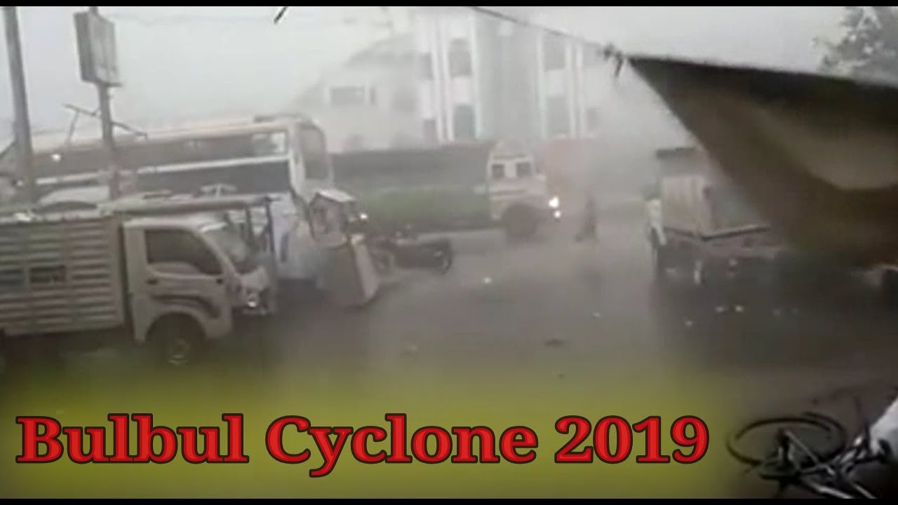 Bulbul Cyclone 2019 live video | Cyclone Bulbul | Bulbul storm video ...