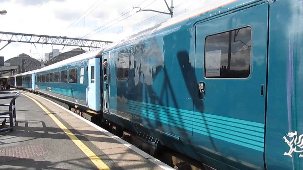 Class 67022 Propels 1H89 empty out of Manchester Piccadilly - YouTube