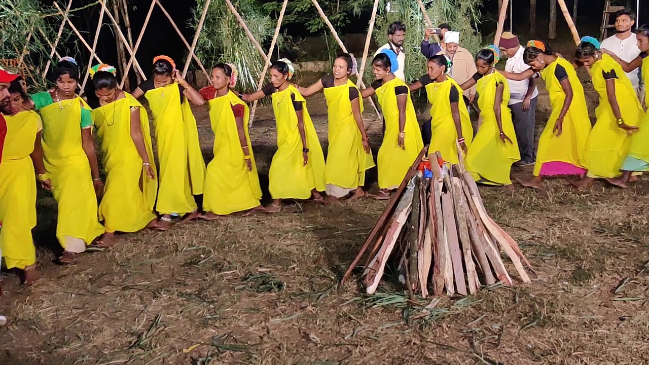 Araku tribal dance....in Raghava Reddy movie - YouTube