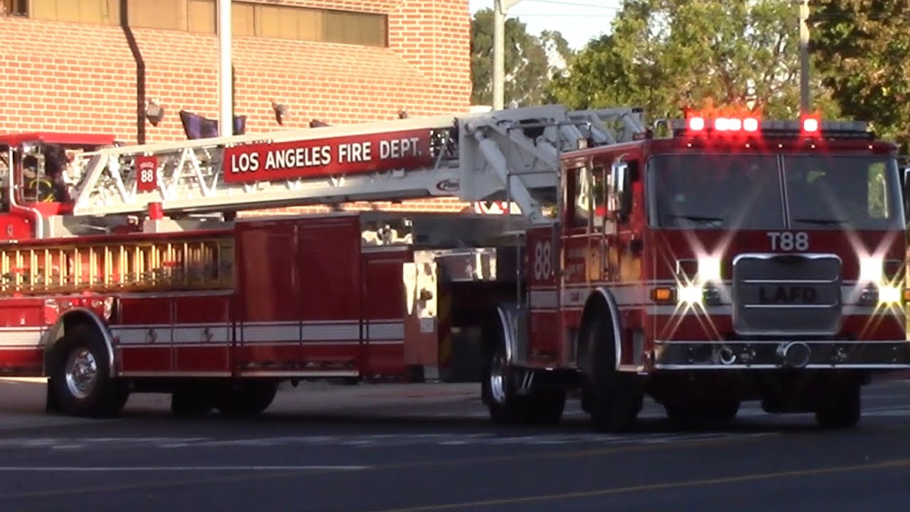 LAFD Light Force 88 responding - YouTube