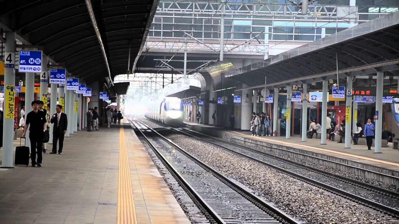 KTX-SANCHON #001 Pass through Daejeon station - YouTube