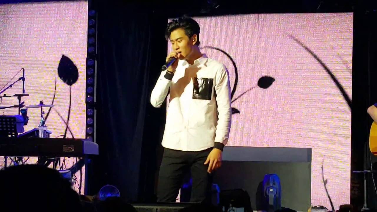 Eric Chou 周興哲 1st Live in Singapore 20161015 新加坡演唱会 Full Concert Part ...