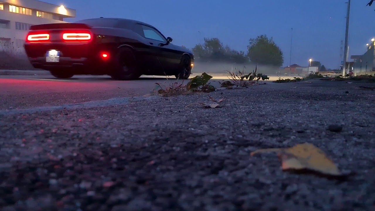 Dodge Challenger Hellcat smokin tires! ATI Overdrive Pulley step 1 ...