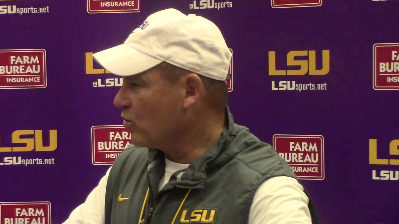 LSU coach Les Miles talks Brandon Harris as starter | Video - YouTube