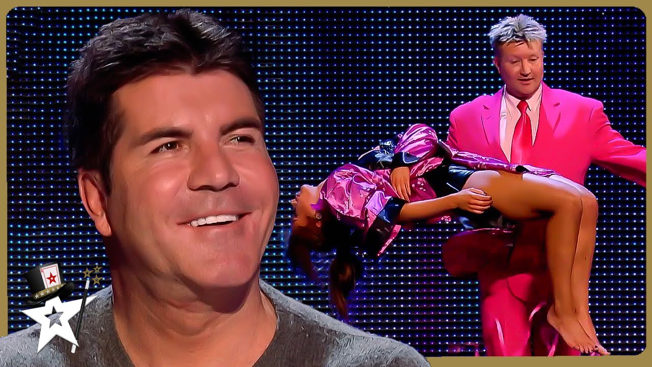 INCREDIBLE Magician Makes Woman LEVITATE?! - YouTube