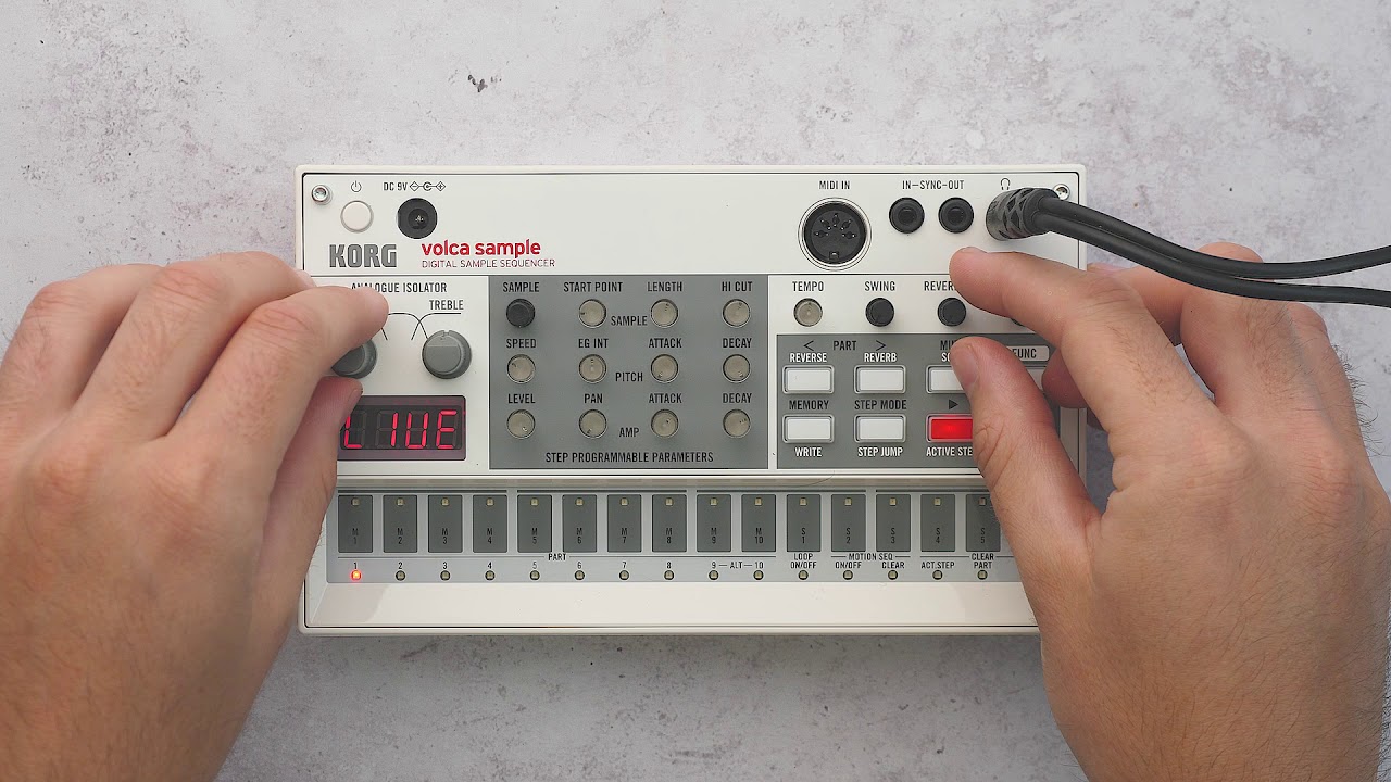 Dirty House using a Korg Volca Sampler - YouTube