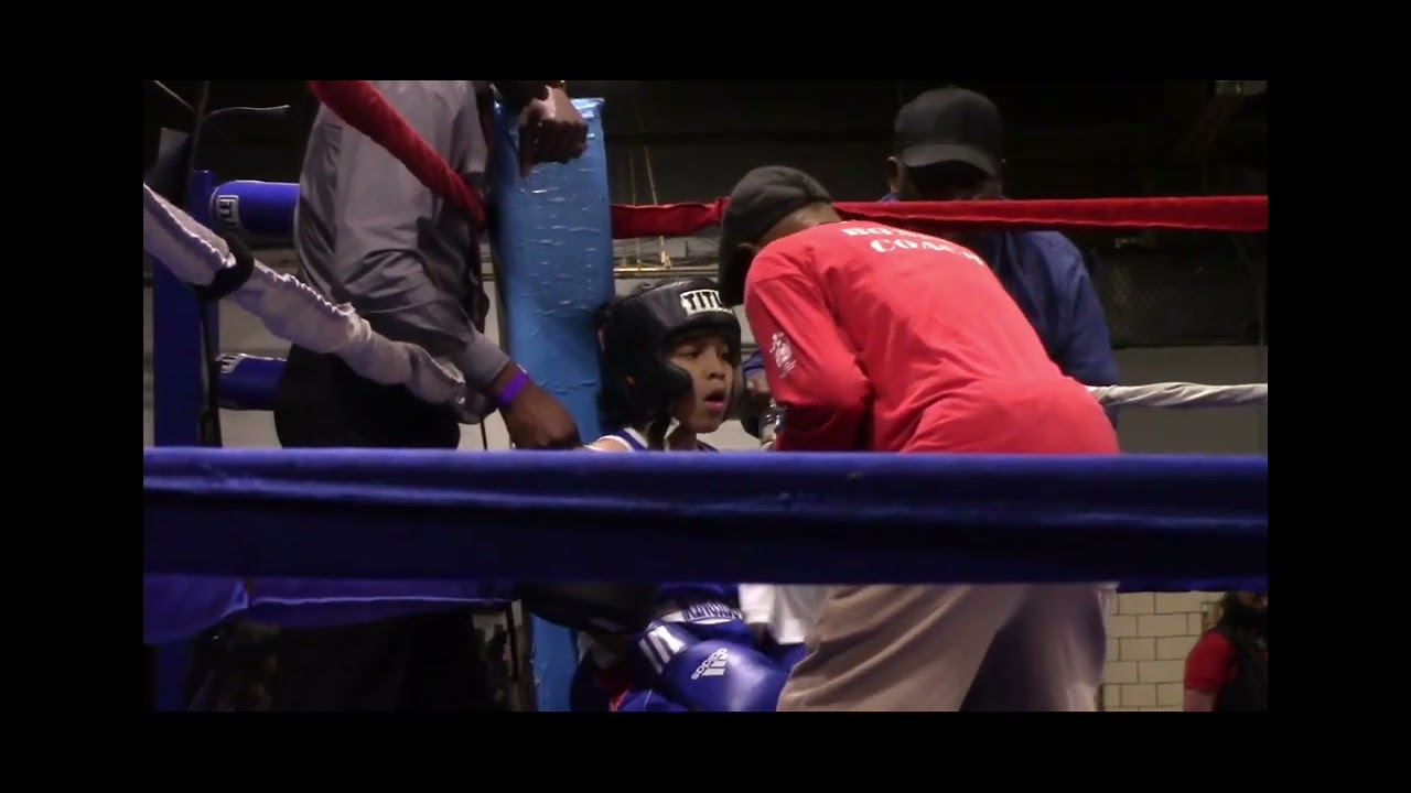 Lasky Recreation Boxing Detroit silver gloves championship. - YouTube