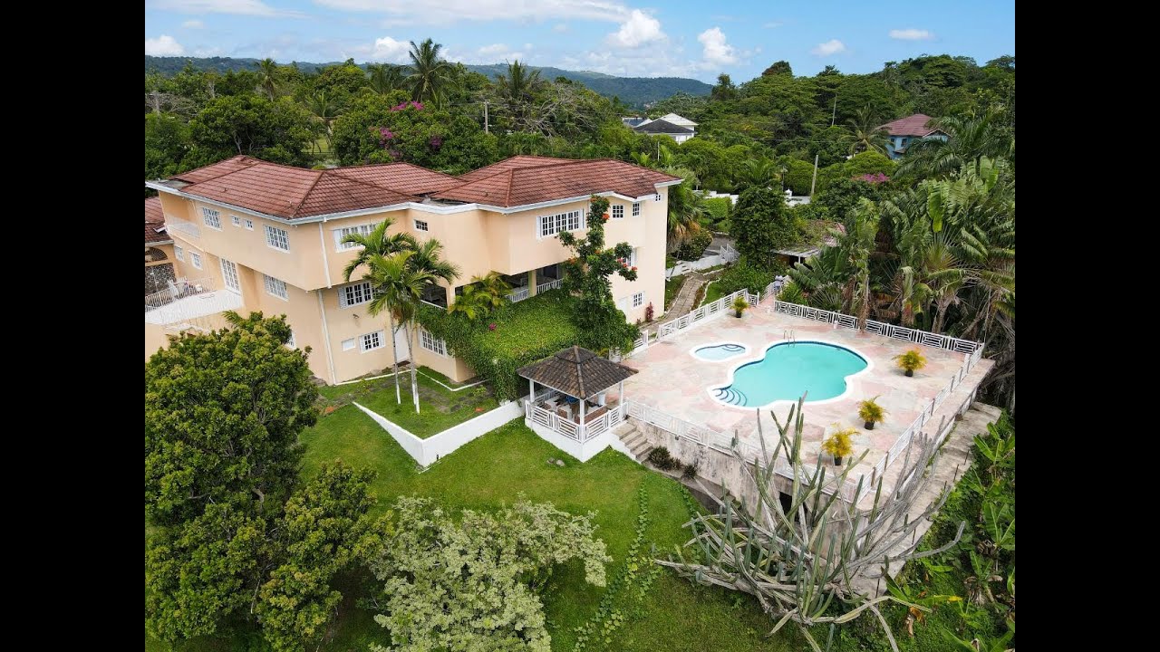 Architecturally Designed With All The Luxury and Comfort Of A Modern ...