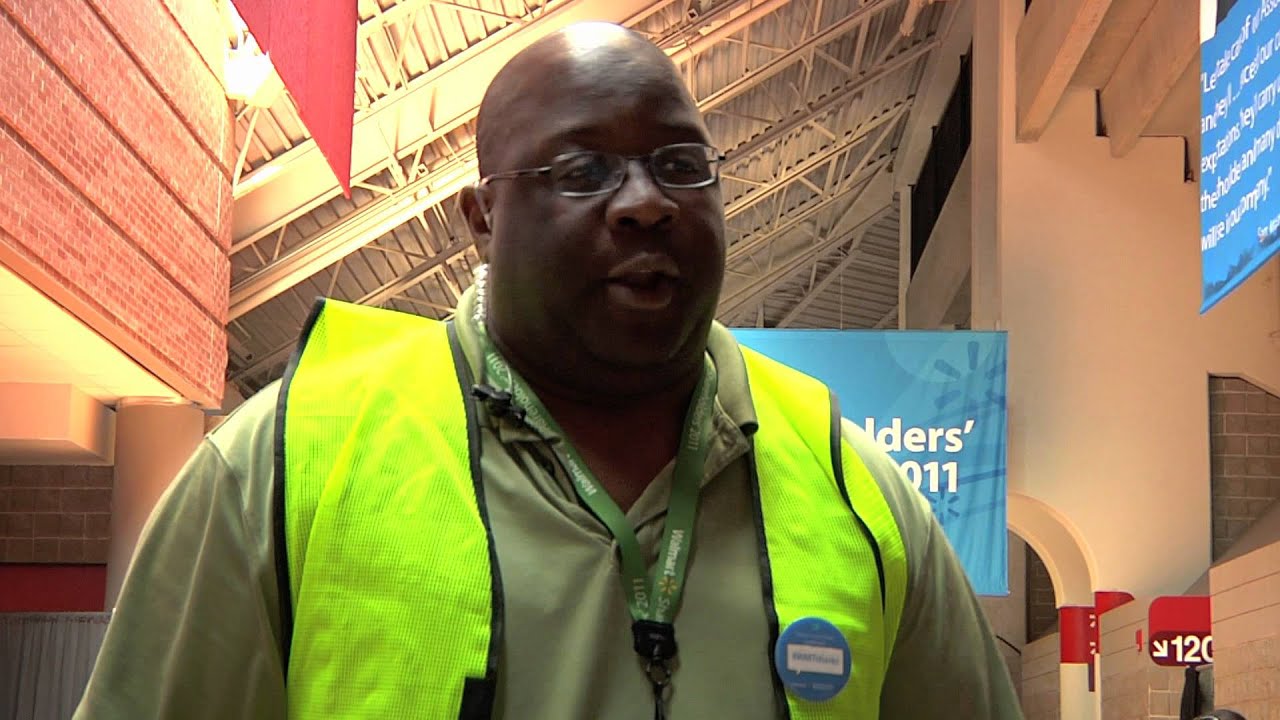 Military Experience Carries Over to Job at Walmart - YouTube