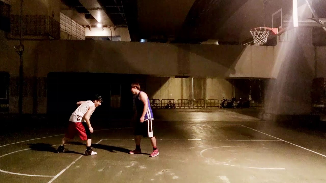 球友找小夫Master Jeng單挑籃球5戰3勝【第三戰】 - YouTube