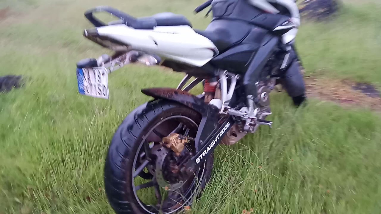 Pulsar 200 ns old model - YouTube