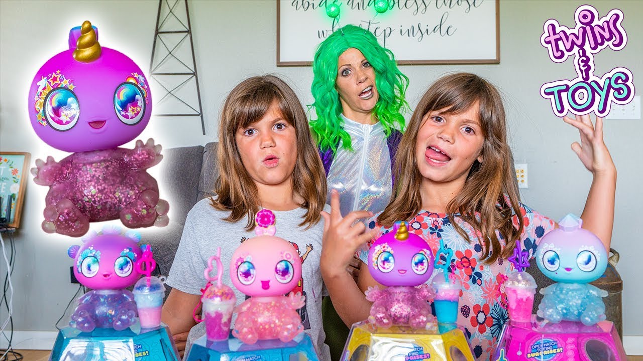 Twins Kate and Lilly Rescue Goo Goo Galaxy Baby Aliens! - YouTube