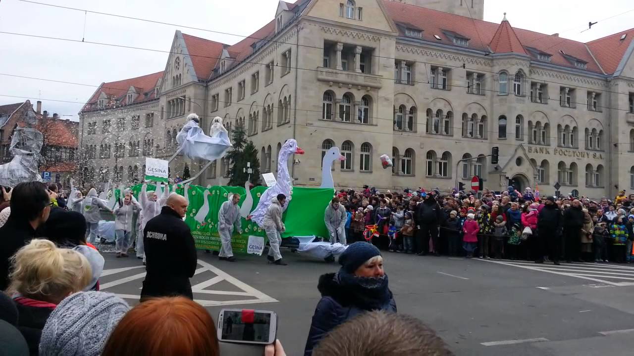 Św. Marcin parada Poznań 2013 11 ekoroman - YouTube