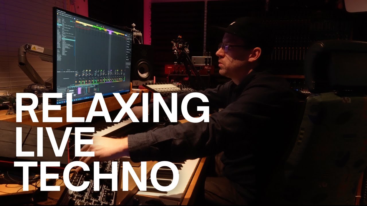 Relaxing Live Techno Jam | Minimal Chill Electronic Music Session - YouTube