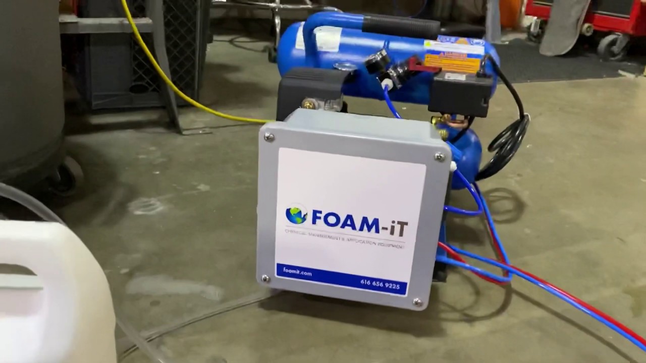 Foam-iT Pre-mix Electric Fog / Mist unit. - YouTube