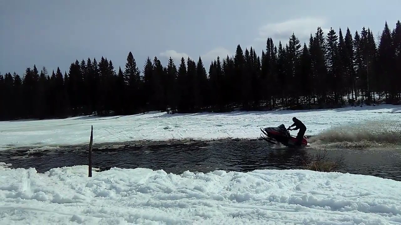 Polaris 700 twin and Yamaha Mountain Max triple - YouTube