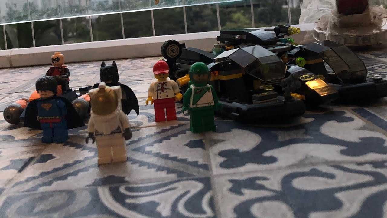 Building a batman Lego set (Part 2) - YouTube