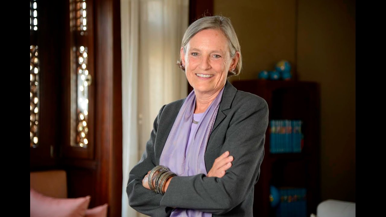 Liberal Arts Confront Globalisation: Talk by Dr Lisa Anderson - YouTube
