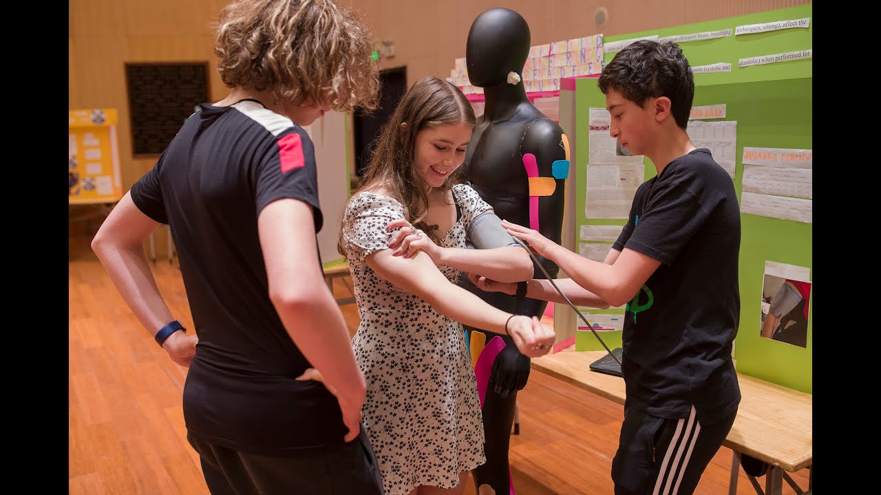 Eureka! NIS Grade 9 Science Fair 2022 - YouTube