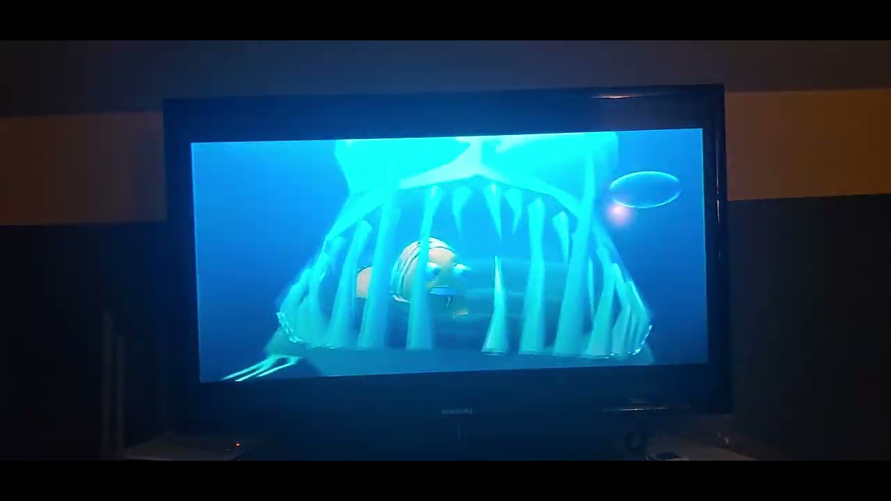 Let's Play Finding Nemo Part 10 (Anglerfish Chase) - YouTube